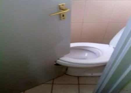 25 Insane Restroom Fails That Will Make You Think Twice Before Doing ...