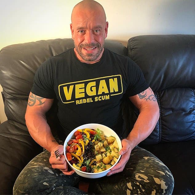 Bodybuilder Claims Going Vegan Improved His Eyesight In Just Six Months ...